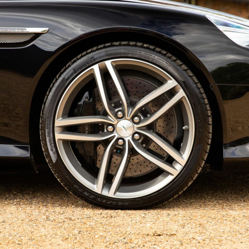 Aston Martin DB9 Front and Rear Wheels