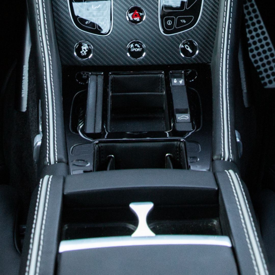 Centre Console Panel in Iridium Silver