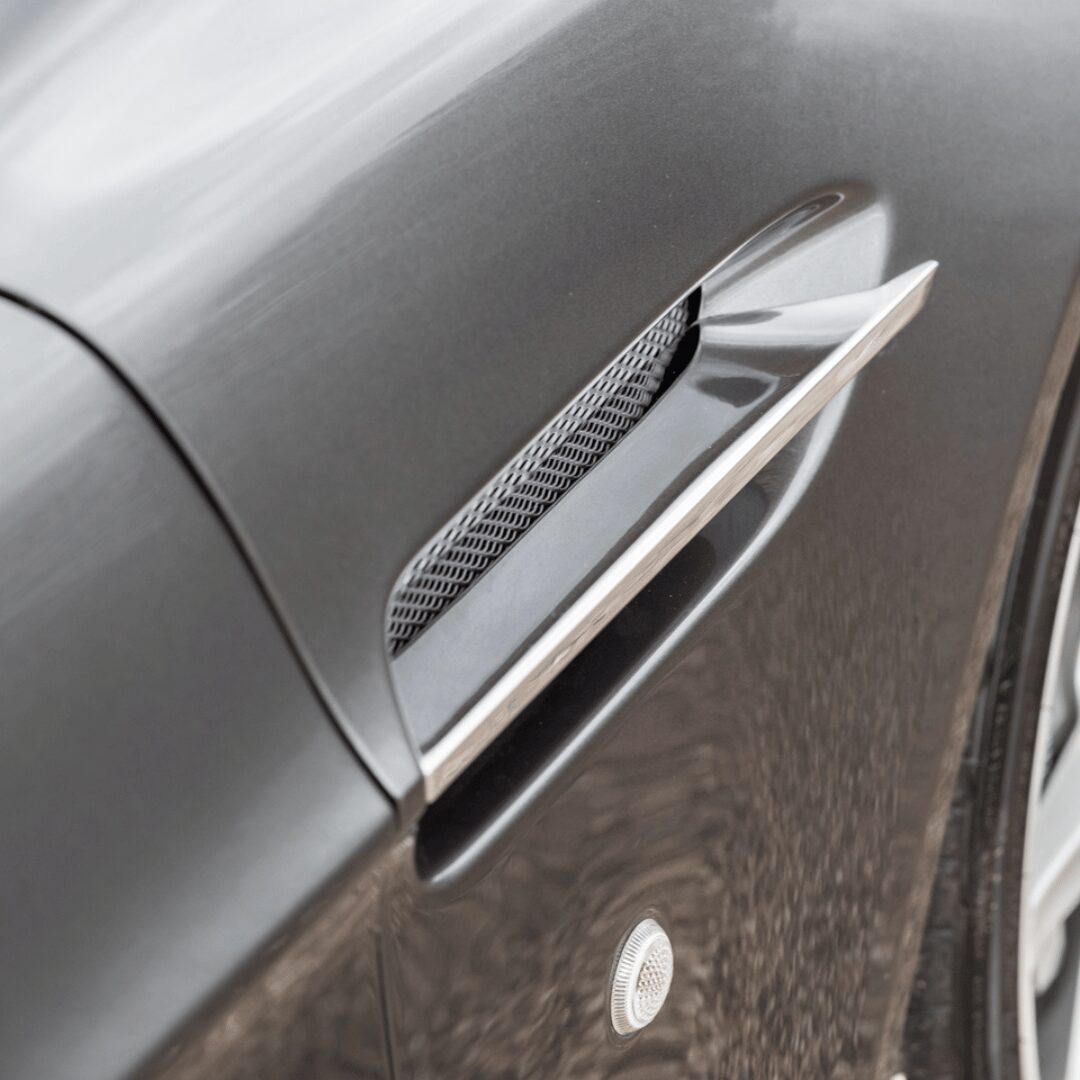 Right Hand Side Mesh Side Strake For Aston Martin V8 Vantage
