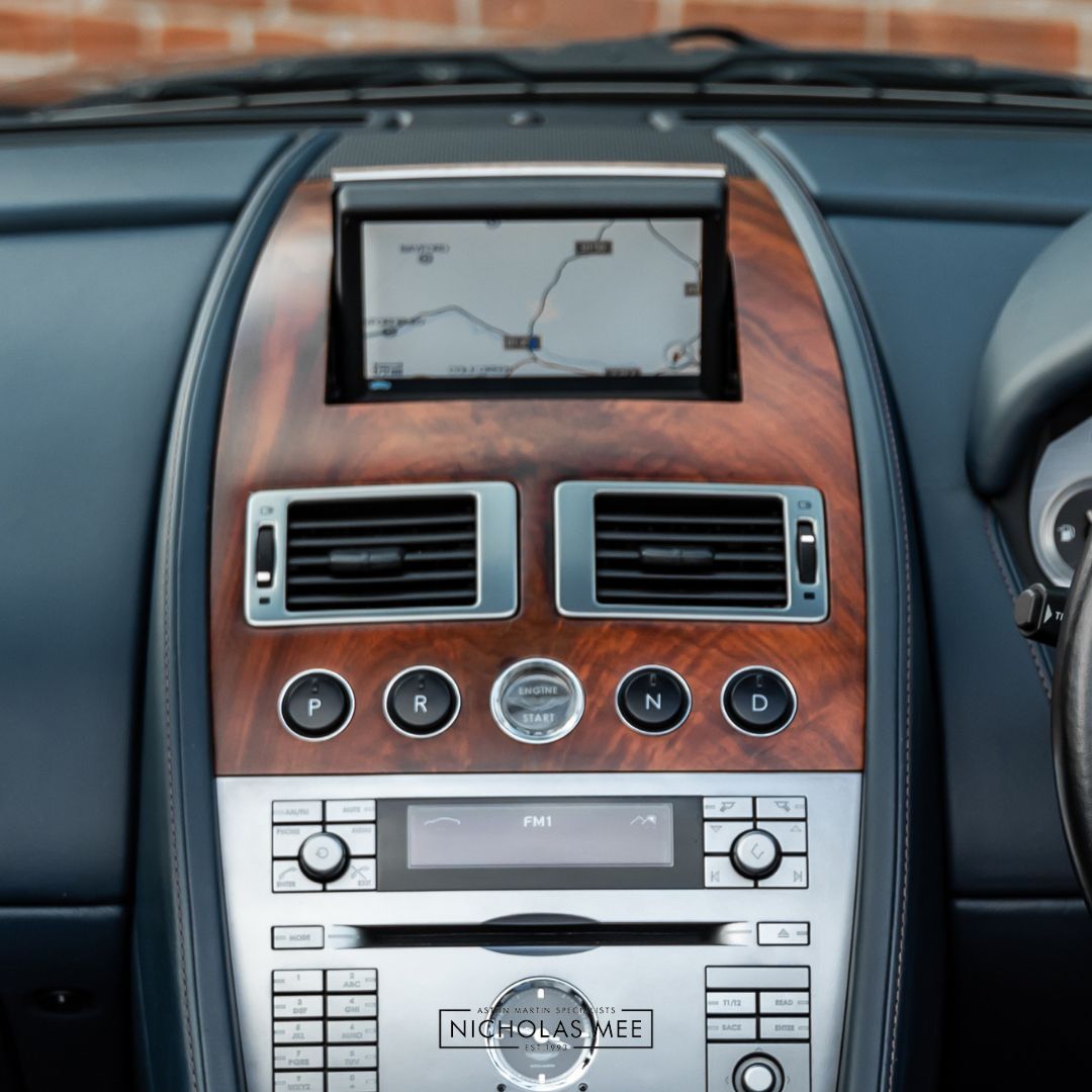 DB9 Double Nexus Alloy Sat Nav Console Navigation