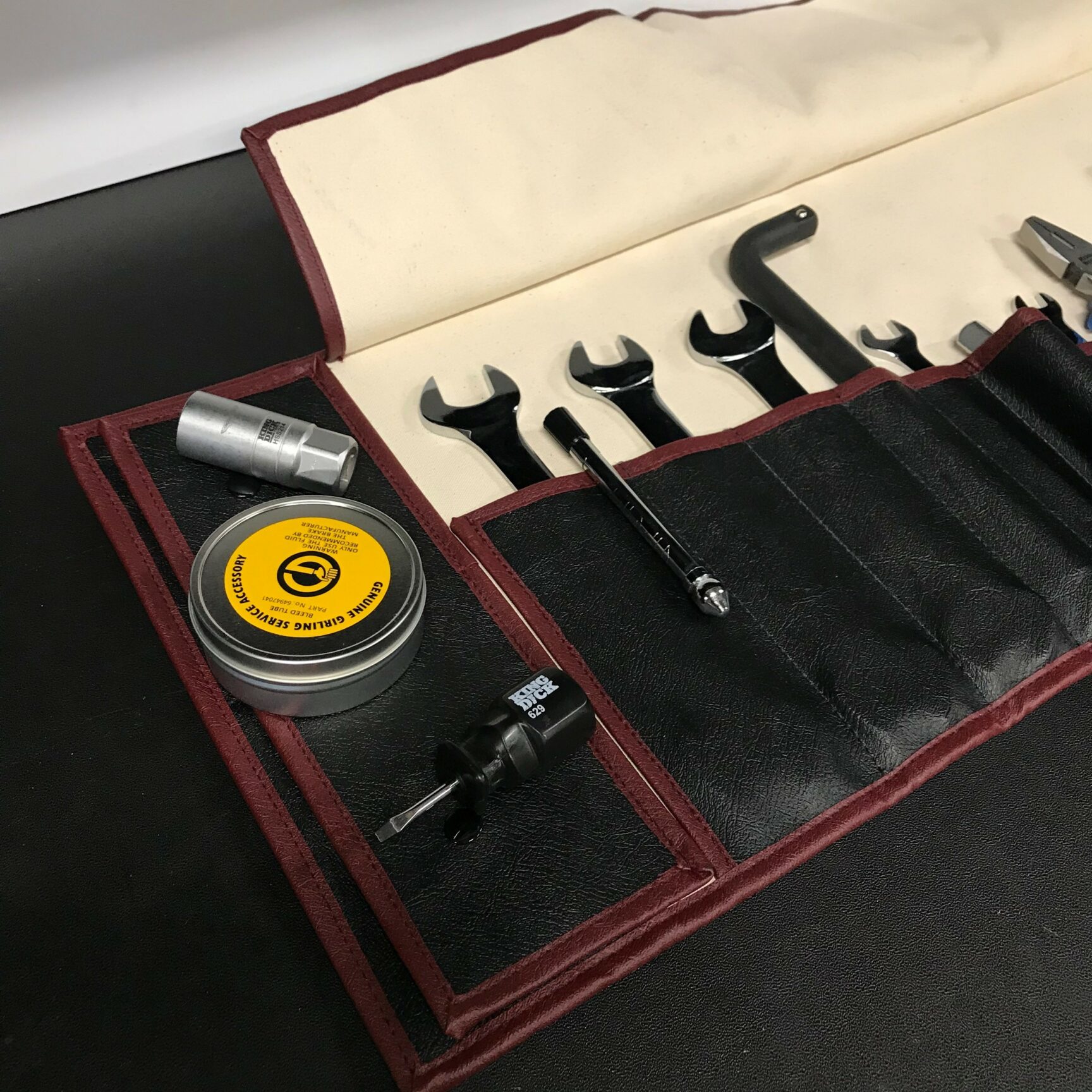 Aston Martin Tool Kit Roll