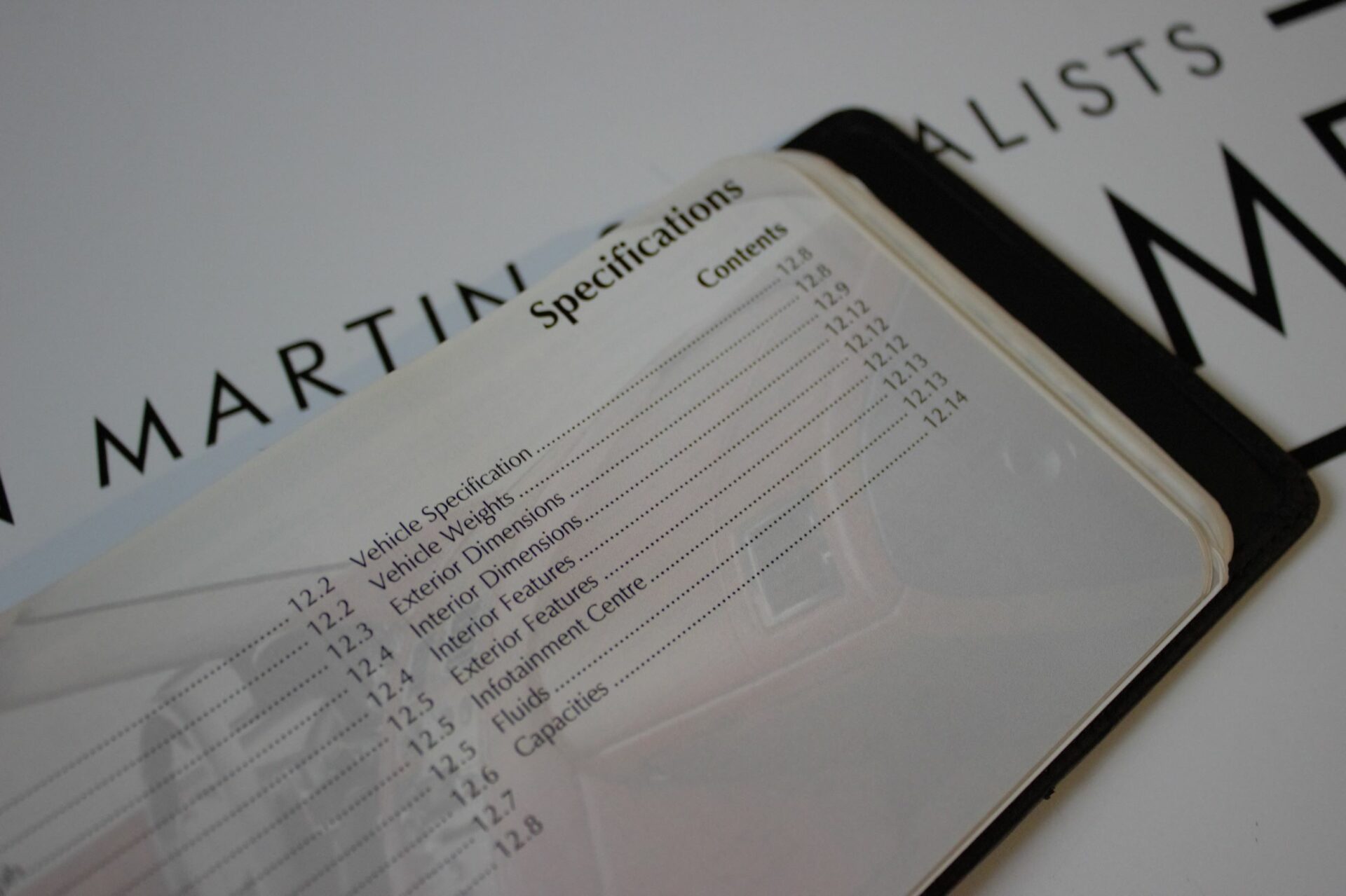 Aston Martin DB9 Owners Manual | 2004-2016