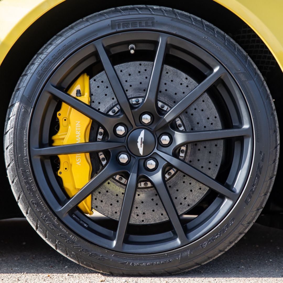 DB11 Front Brake Caliper Assembly | Aston Martin