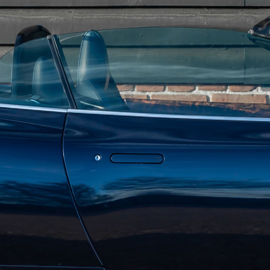 Early DB9 Locks and Handles | Door & Boot