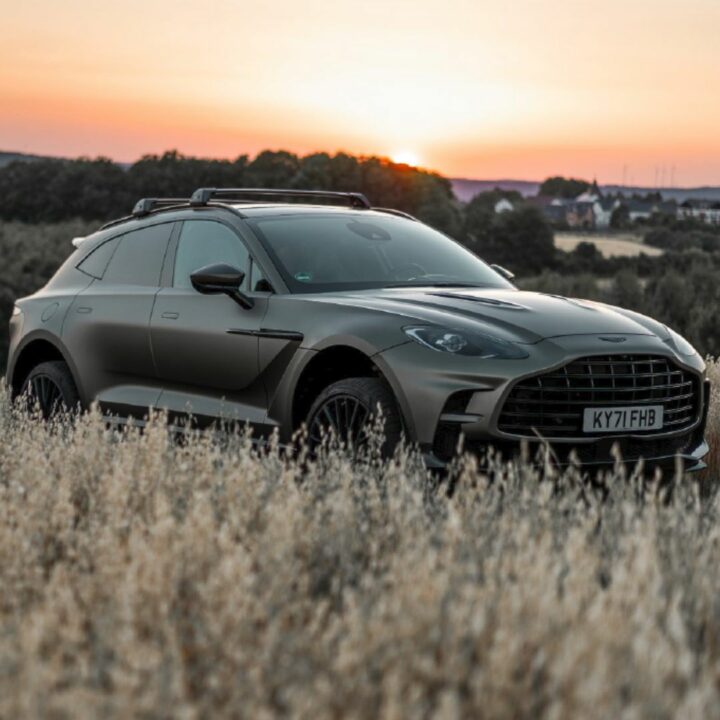 DBX Roof Cross Bars | Aston Martin Accessories