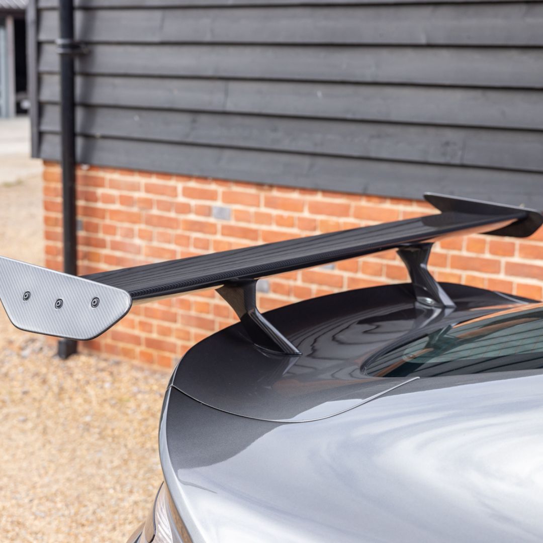 GT8 Vantage Rear Wing Assembly