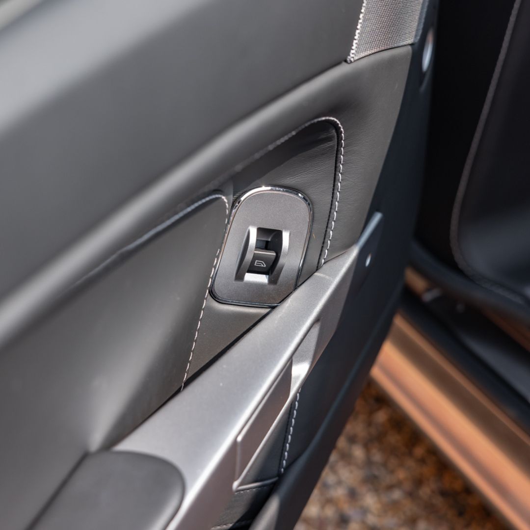 V8 Vantage Body Parts