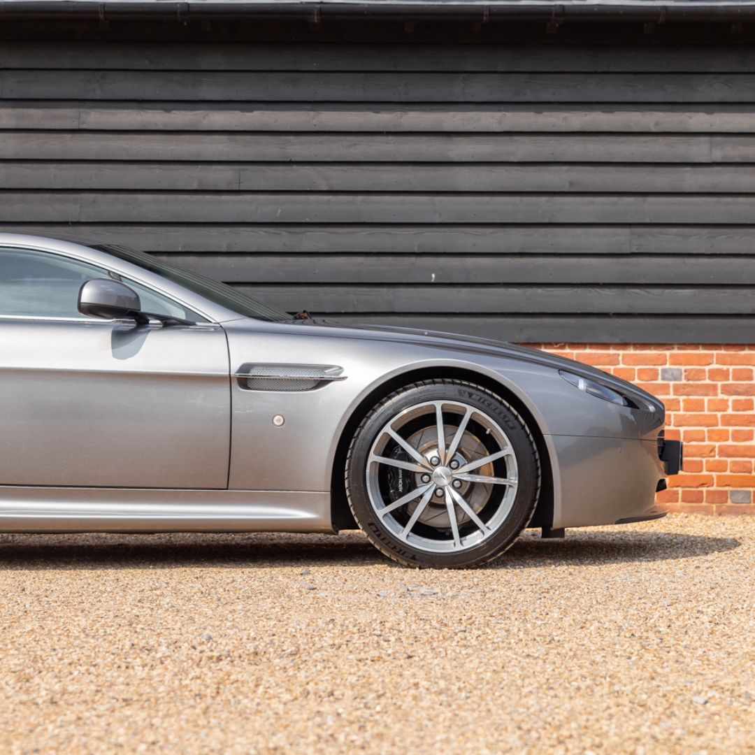 V8 Vantage Body Parts