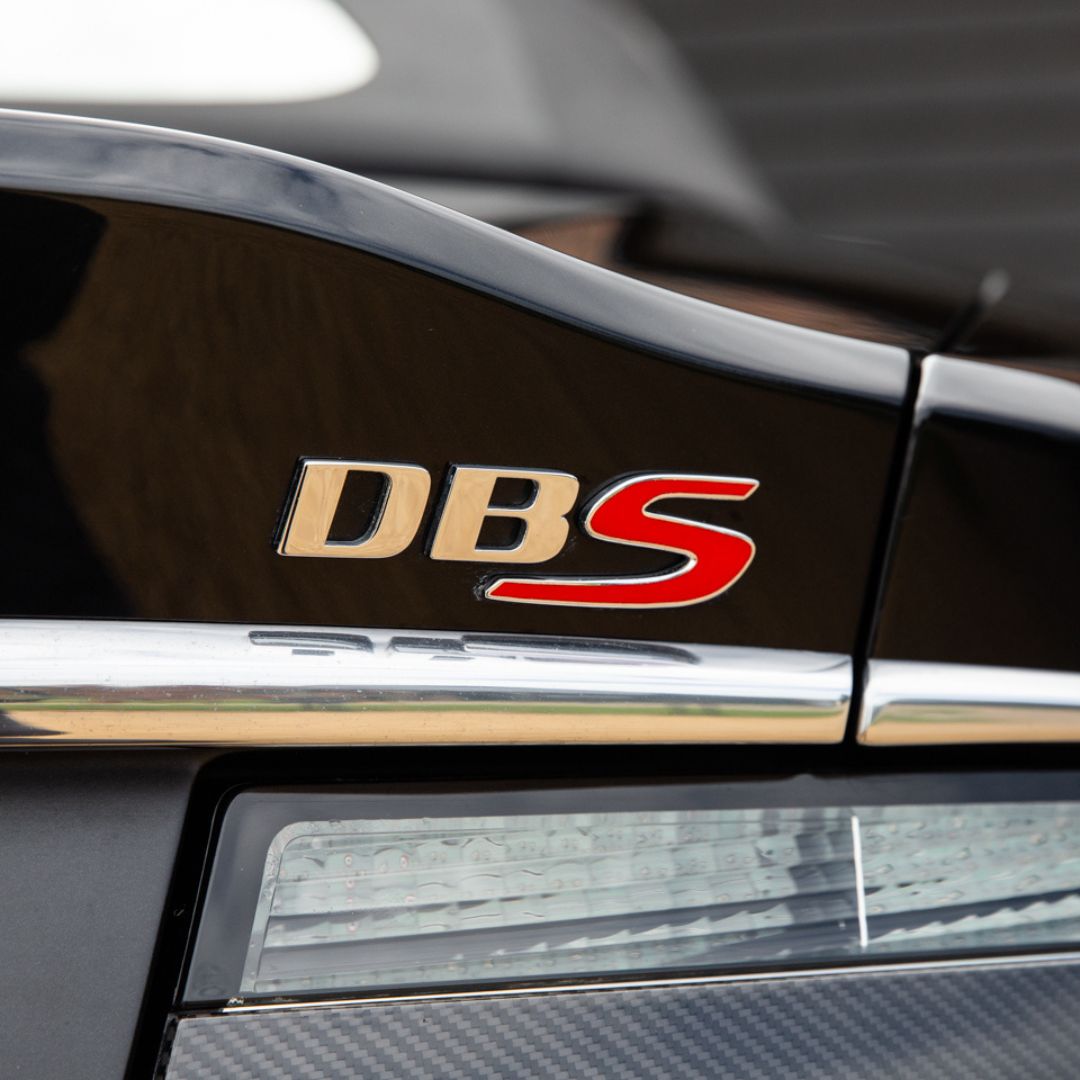 DBS Ultimate with Red S Boot Badge