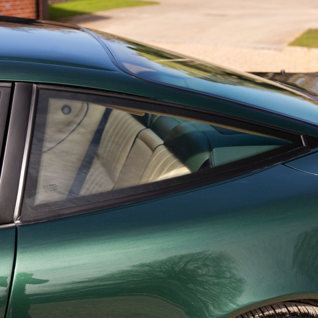V8 Coupe Right Side Rear Quarter Glass